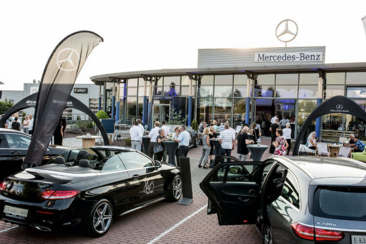 Stilvolle Mercedes Schade Eisenach Fotosnull