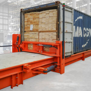 Container schnell beladen mit dem „Slip-Sheet-Verfahren“